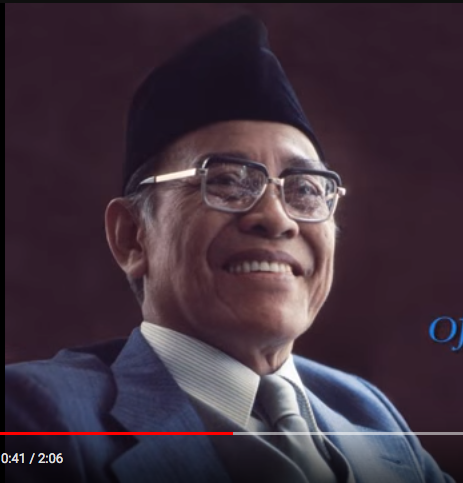 Fake and CIA: Obama’s True Background